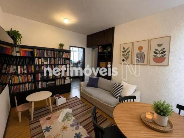 Apartamento de 2 quartos com 2 vagas de garagem a venda no Dona Clara