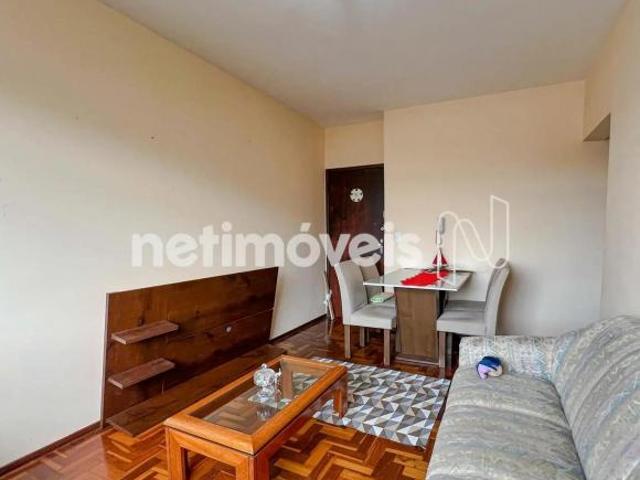 Apartamento de 2 quartos à venda na Lagoinha!