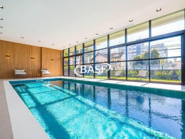 Apartamento de 2 Quartos a Venda no Agua Verde Edificio Le Sense / 2 Suites