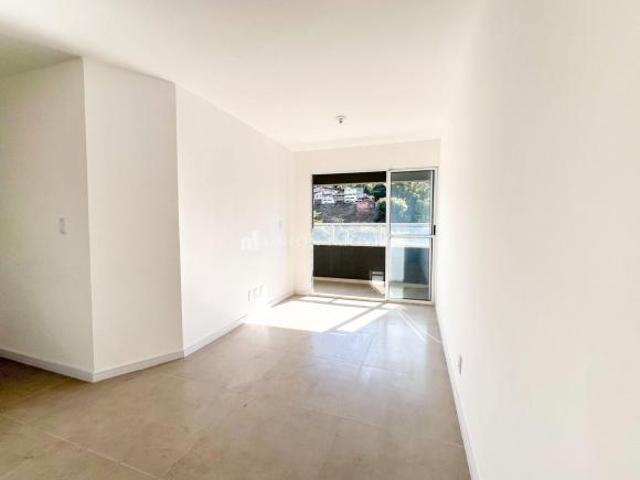 Apartamento de 2 quartos à venda no bairro Cascatinha em Juiz de Fora/MG