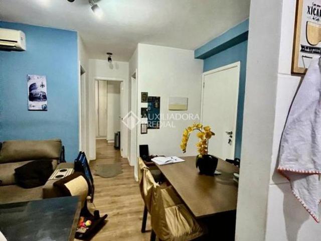 Apartamento de 2 quartos à venda no bairro São Sebastião em Porto Alegre