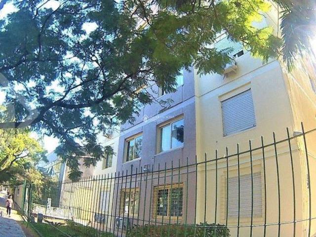 Apartamento de 2 quartos, a venda no bairro Santana em Porto Alegre
