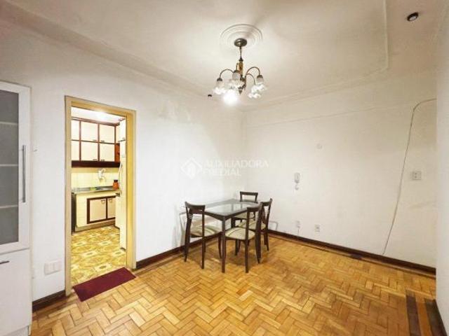 Apartamento de 2 quartos à venda no Centro Histórico em Porto Alegre