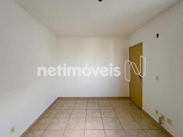 Apartamento de 2 quartos à venda no Planalto!