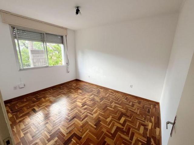 Apartamento de 2 quartos e 1 vaga de garagem no bairro Passo D' Areia