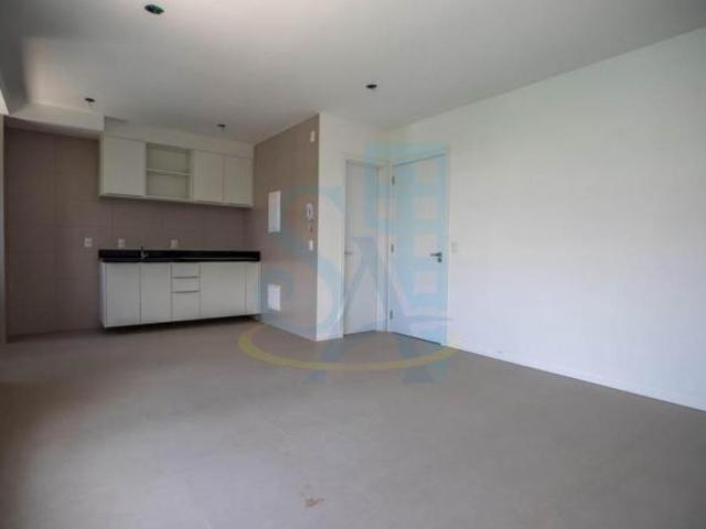 Apartamento de 2 quartos e 2 suítes no Buritis, BH: 64m², 1 sala, 3 banheiros, 2 vagas de garagem. V
