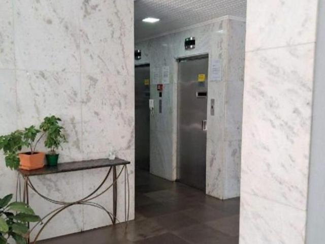 Apartamento de 2 quartos e elevador em Canoas
