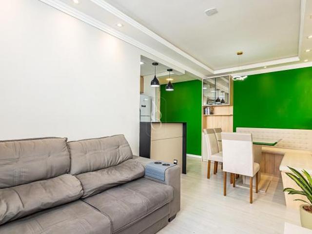 Apartamento de 2 quartos em Condomínio Clube no Ba