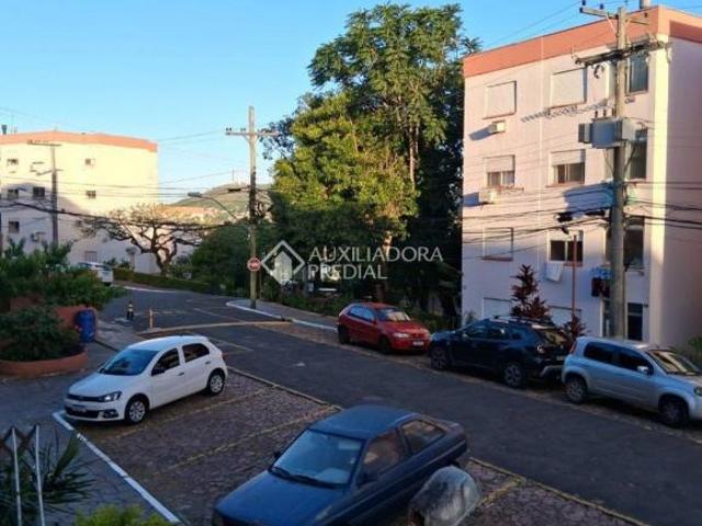 Apartamento de 2 quartos em frente a ritter