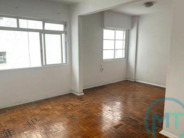 Apartamento de 2 quartos em Higienópolis: 90m², 1 suíte, 3 banheiros, vaga de ga