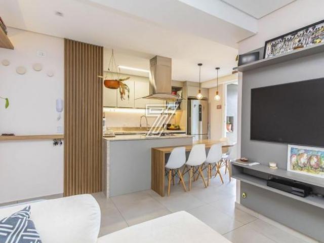 Apartamento de 2 quartos, mobiliado, área privativ