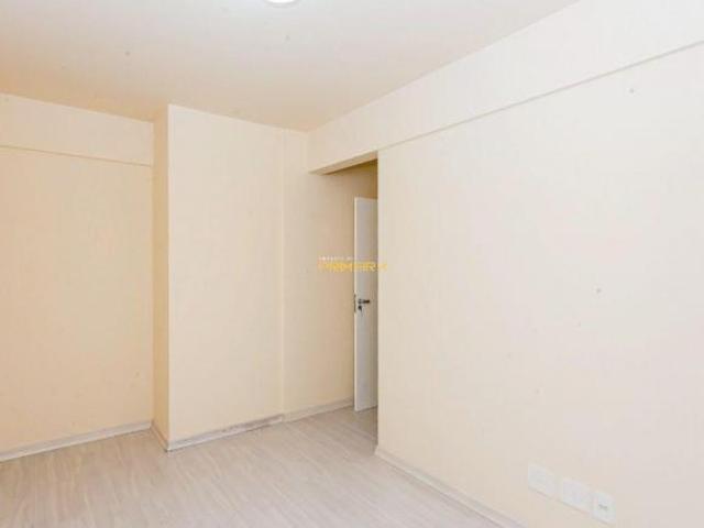 Apartamento de 2 quartos no Centro de Curitiba