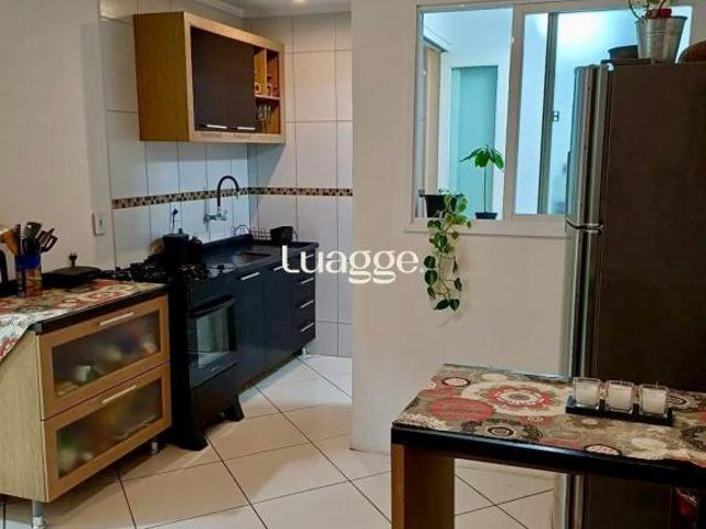 Apartamento de 2 quartos no andar térreo semi mobiliado em Gravataí