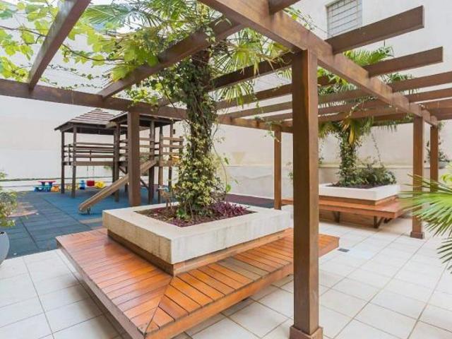 Apartamento de 2 quartos no Água Verde