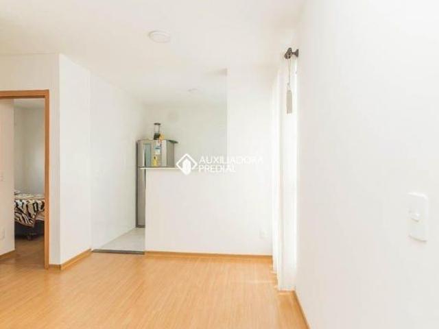 Apartamento de 2 quartos no Alto Petrópolis com vaga infra