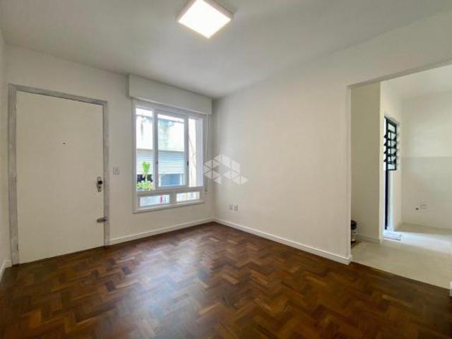 APARTAMENTO DE 2 QUARTOS NO BAIRRO AUXILIADORA EM PORTO ALEGRE