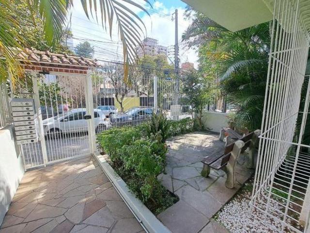 Apartamento de 2 quartos no bairro Auxiliadora em Porto Alegre