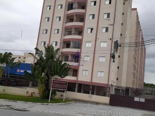 Apartamento de 2 quartos no Parque Santo Antônio, Taubaté SP: 64m², suíte, sala dois ambientes e gar