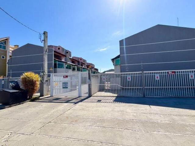Apartamento de 2 Quartos no Residencial Santa Fé em Caiobá REF.:629