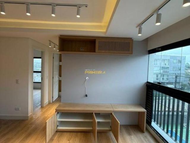 Apartamento de 2 quartos no Tingui