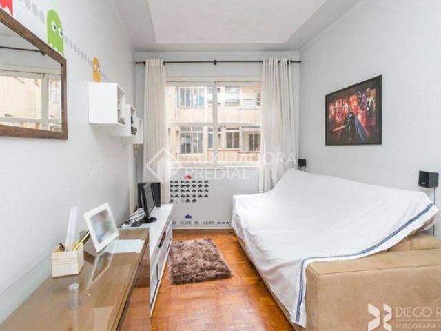 APARTAMENTO DE 2 QUARTOS NA CIDADE BAIXA