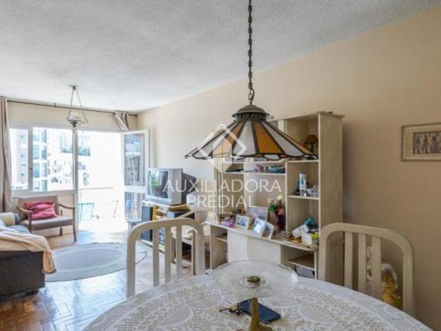 Apartamento de 2 quartos na Demétrio Ribeiro