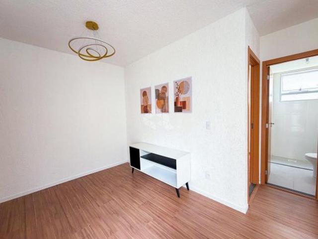 Apartamento de 2 quartos na Restinga