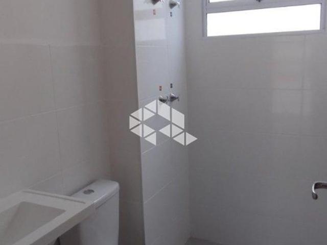 Apartamento de 2 quartos na Restinga
