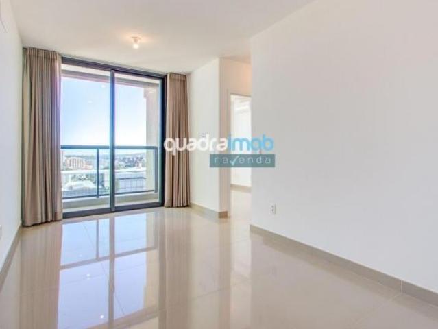 Apartamento de 2 quartos sendo 1 suíte com varanda em Águas Claras