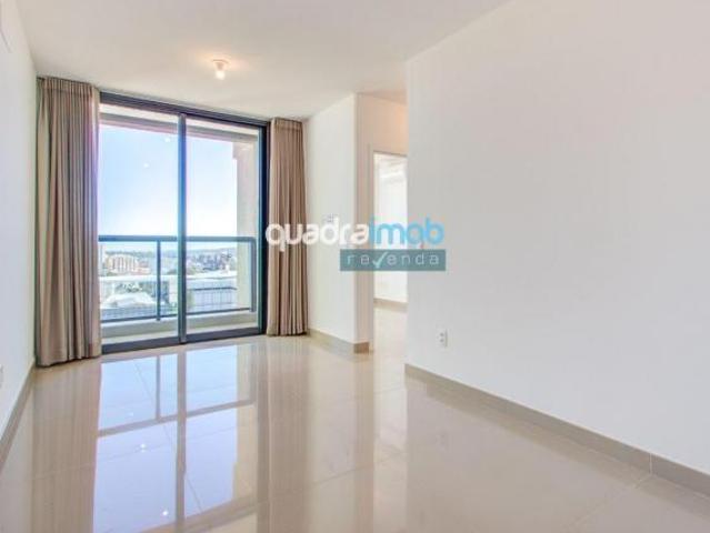 Apartamento de 2 quartos sendo 1 suíte com varanda em Águas Claras