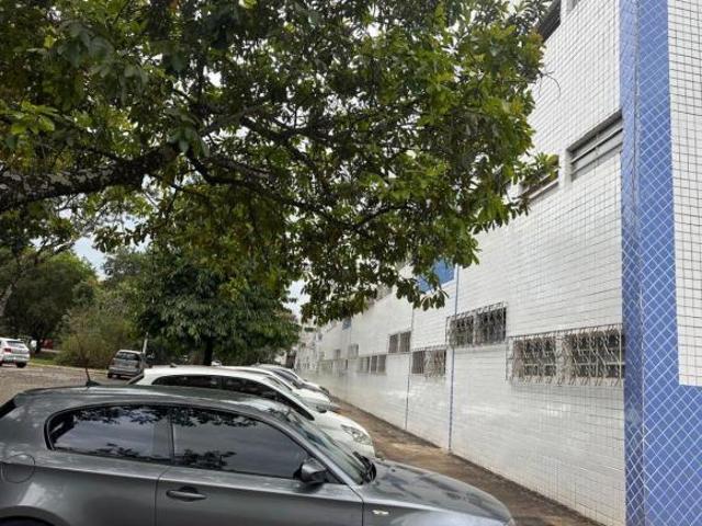 VENDO/TRC SQS 411 411 Apto 2 Qto, ACEITO CARRO