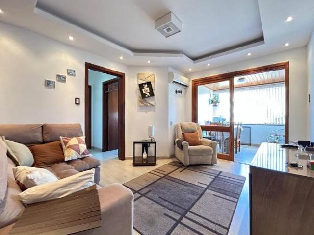 Apartamento de 2 quartos, suíte e 1 vaga de garagem