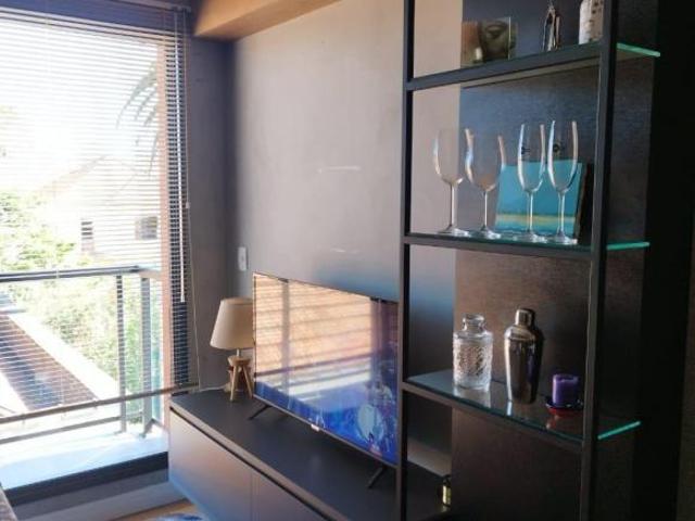 Apartamento de 2 quartos, suíte e 1 vaga de garagem no bairro Rio Branco em POA