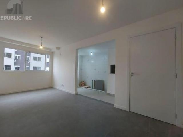 Apartamento de 2 quartos, suíte, elevador e 1vaga no bairro Jardim Sabará