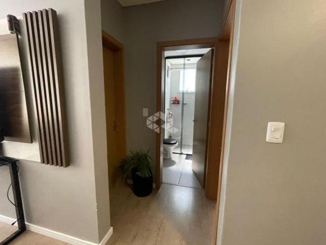 Apartamento de 2 quartos, poucos minutos do centro