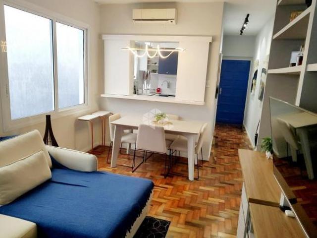 APARTAMENTO DE 2 QUARTOS REFORMADO NO BOM FIM