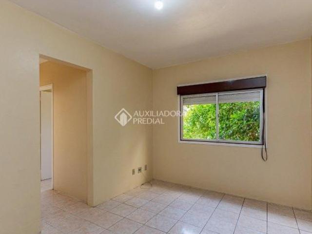 Apartamento de 2 quartos terreo com box coberto