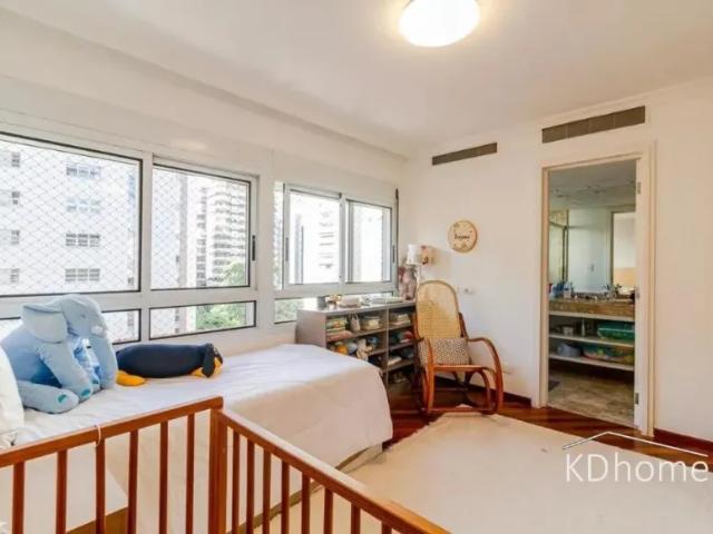 Apartamento de 2 Suítes à Venda em Jardim Paulista