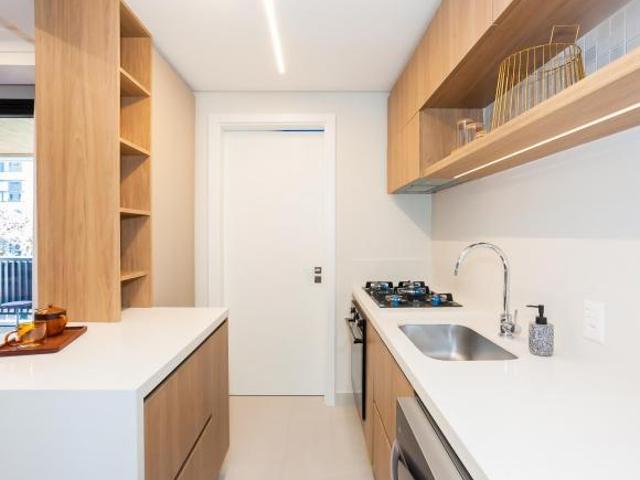 APARTAMENTO DE 2 SUÍTES E 2 VAGAS DE GARAGEM NO JUVEVÊ