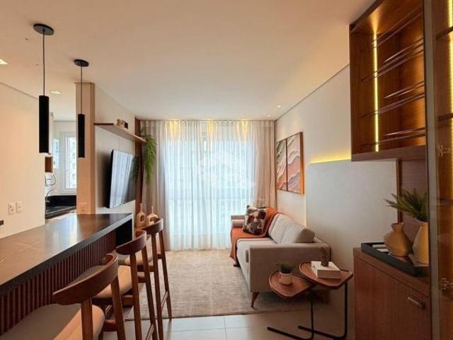 Apartamento de 2 suítes mobiliado com box/vaga de garagem no bairro Navegantes em Capão da Canoa