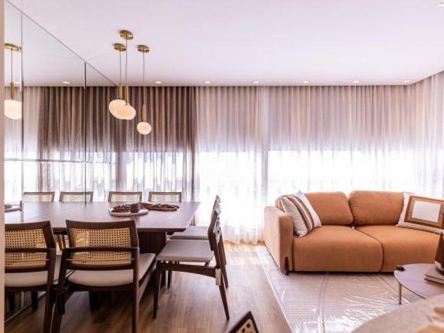 Apartamento de 2 suítes mobiliado com vaga de garagem em Capão da Canoa