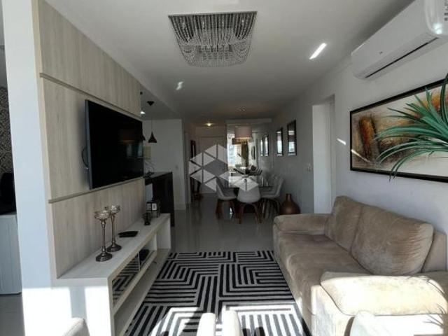 Apartamento de 2 suítes mobiliado com vaga de garagem no Centro de Capão da Canoa!