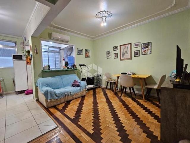 Apartamento de 2D com Elevador Bairro Santana