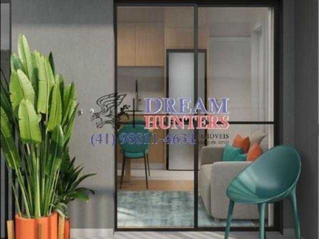 Apartamento de 33.63m² no bairro Prado Velho, com 2 quartos, 1 banheiro e 1 vaga de garagem
