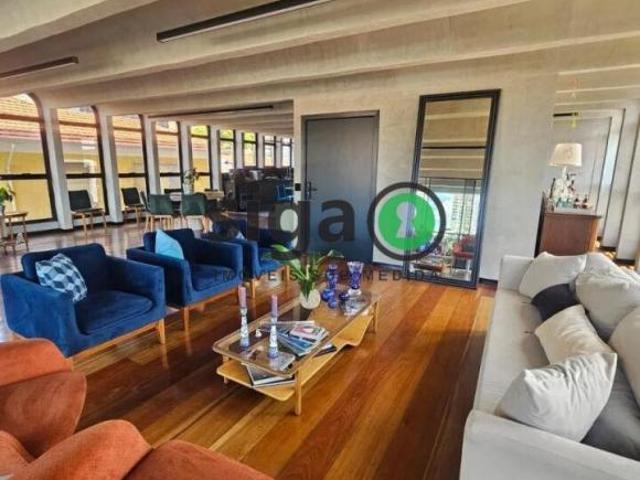 Apartamento de 300m² à venda na Vila Cordeiro