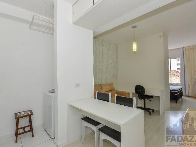 Apartamento de 30 m² na Amintas de Barros Centro Curitiba PR, aluguel por R$ 1.800/mês