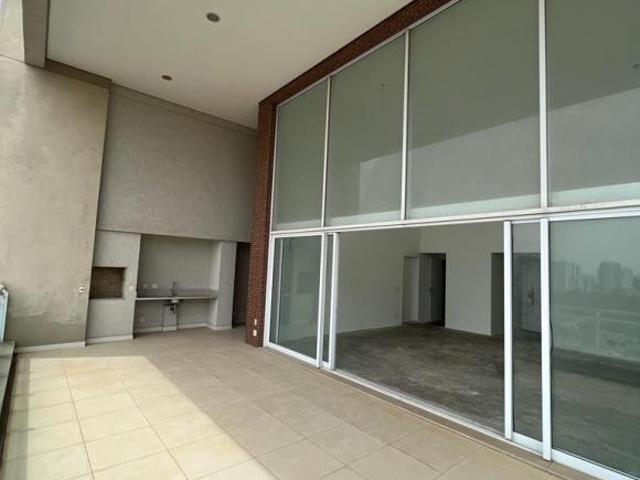 Apartamento de 316m² com 5 quartos, sendo 4 suítes e 4 vagas Aclimação