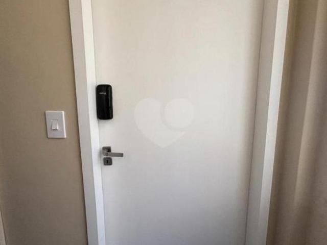 Apartamento de 31m² a venda no Centro