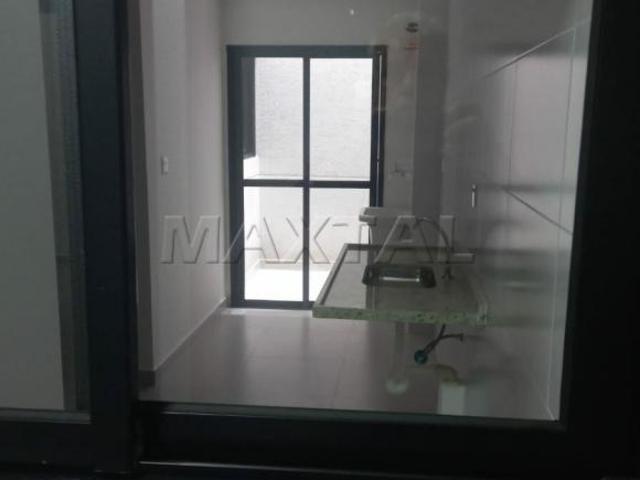 Apartamento de 32 m², 1 dormitório, 1 banheiro, elevador, prédio de 2 andares no Tucuruvi