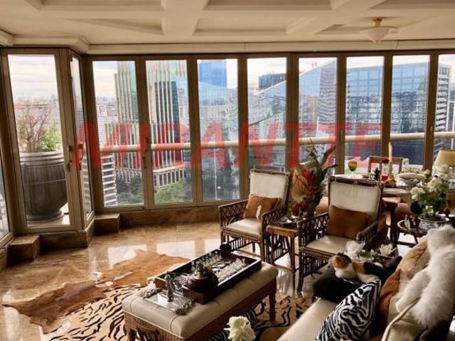 Apartamento de 337m² com 3 quartos